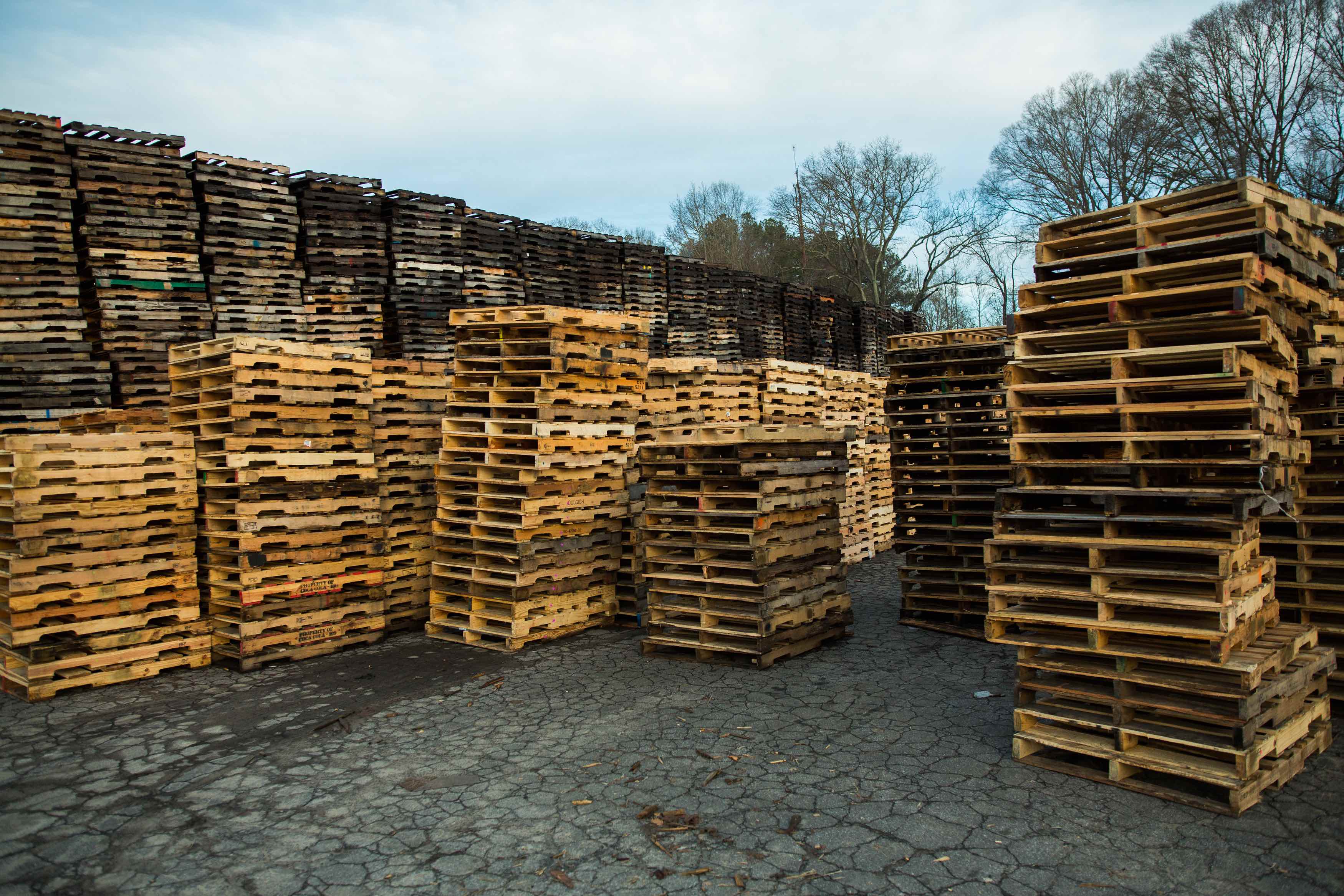 A Cincy Buyer's Guide: How to Buy Pallets Near You in Cincinnati, OH